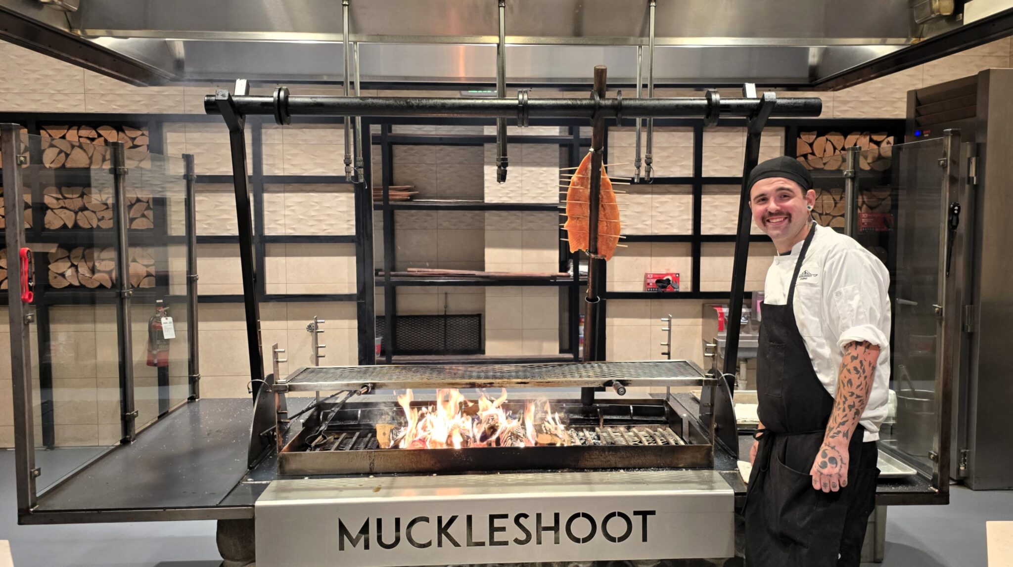 Muckleshoot Casino Resort Hotel Review – 3 Room Tours, New Pool ...