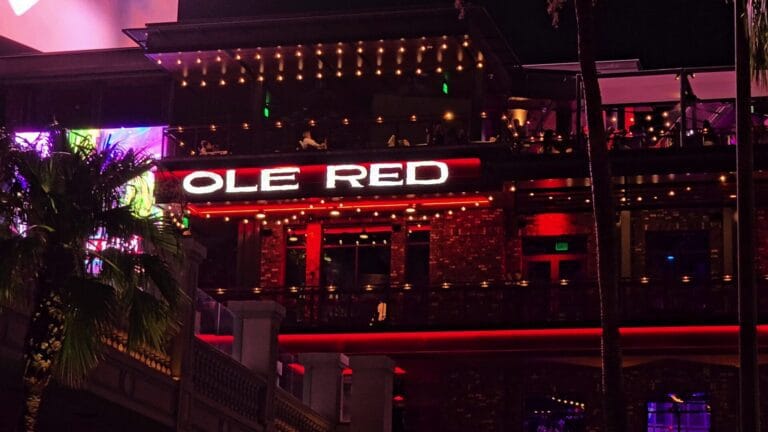 Blake Shelton's Ole Red Las Vegas VIP Experience Review | Best Location ...