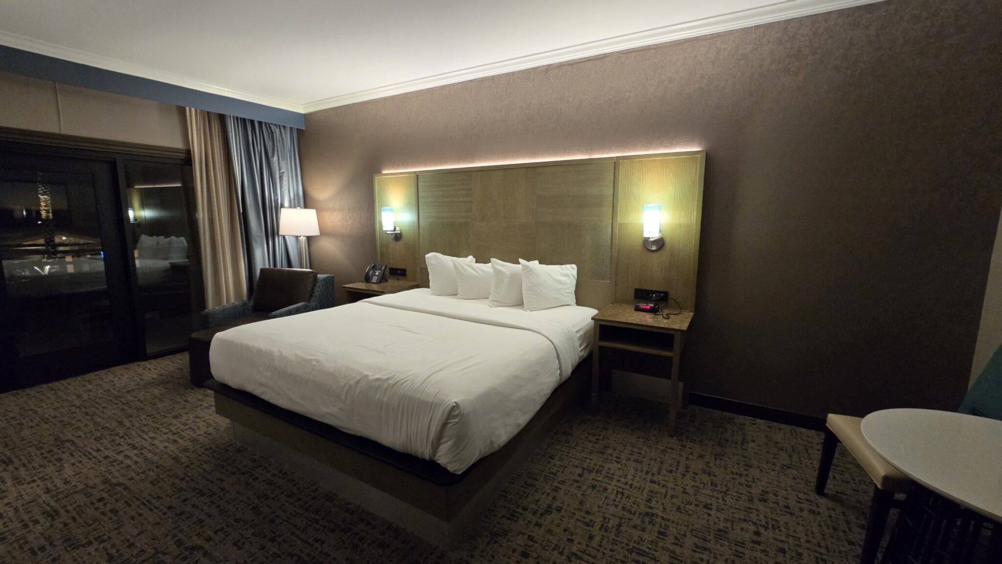 Harrah’s Ak-Chin Resort Review: A Complete Guide